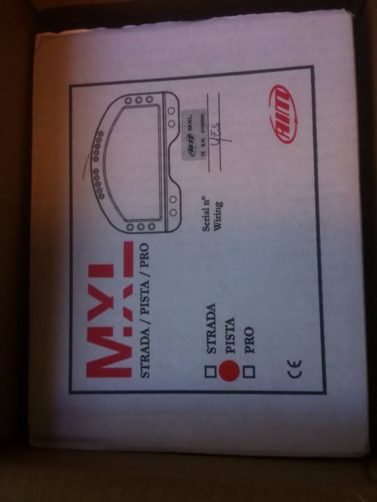 AIM MXL digital dash / datalogger